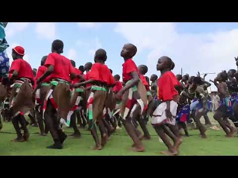 Ayok Square performed at the Traditional wedding of Mr. Yai Deng Pioth and Mrs. Atap Riiny Riiny