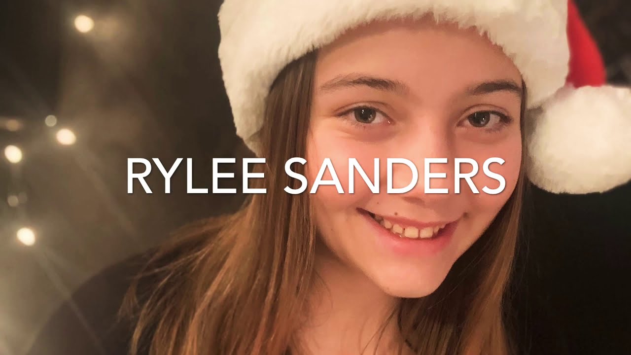 Rylee Sanders - The Christmas Song - YouTube