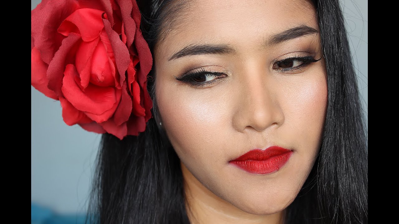 Red Lips Flamingo Makeup Look | Chila - YouTube