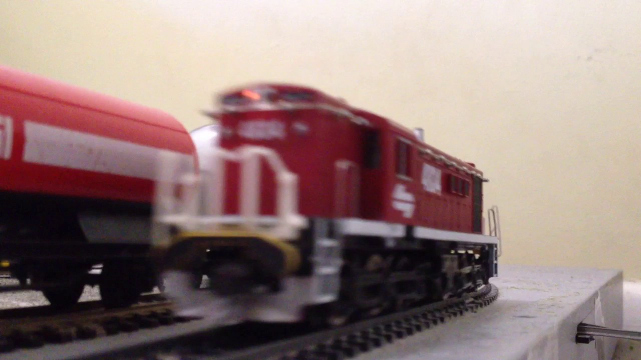 Testing my new Powerline 48 Class Locomotive - YouTube
