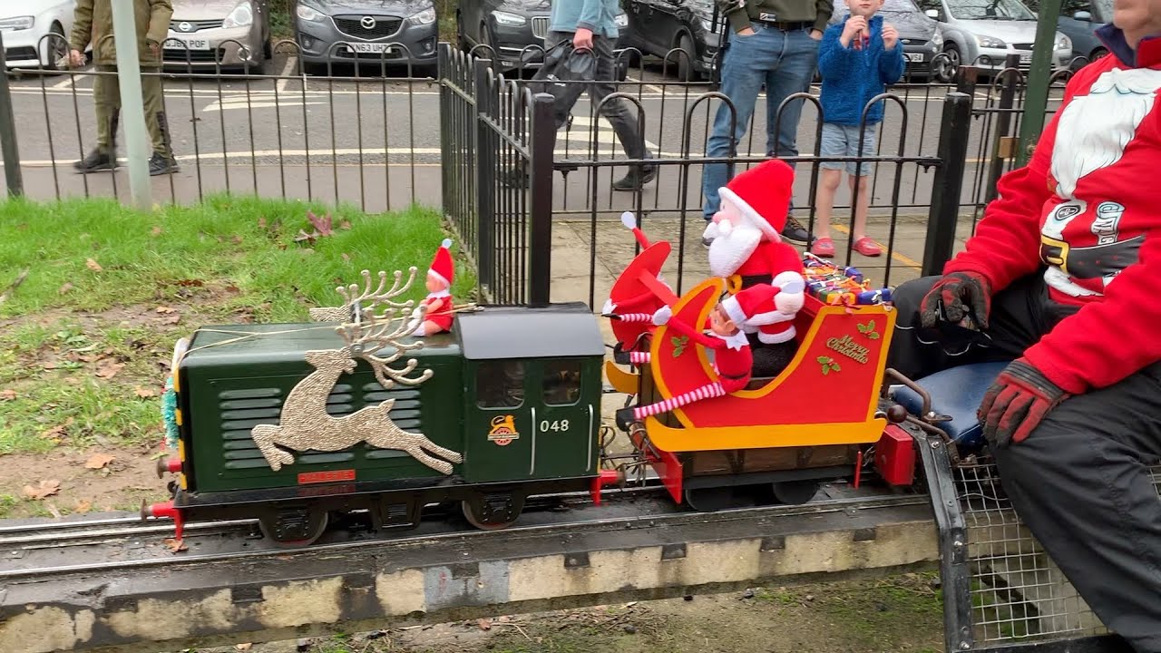 Tonbridge Miniature Railway Christmas run - YouTube