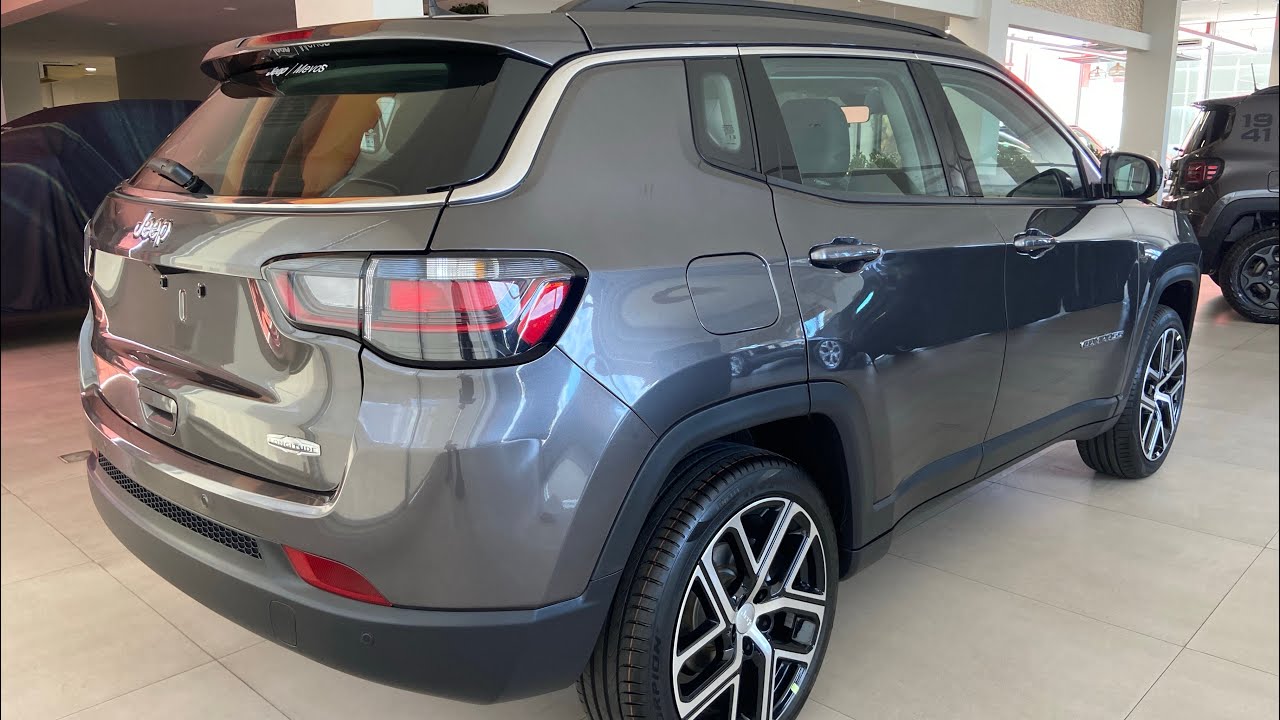 Review Jeep Compass Longitude 2026 com novas rodas 19 polegadas Cinza ...