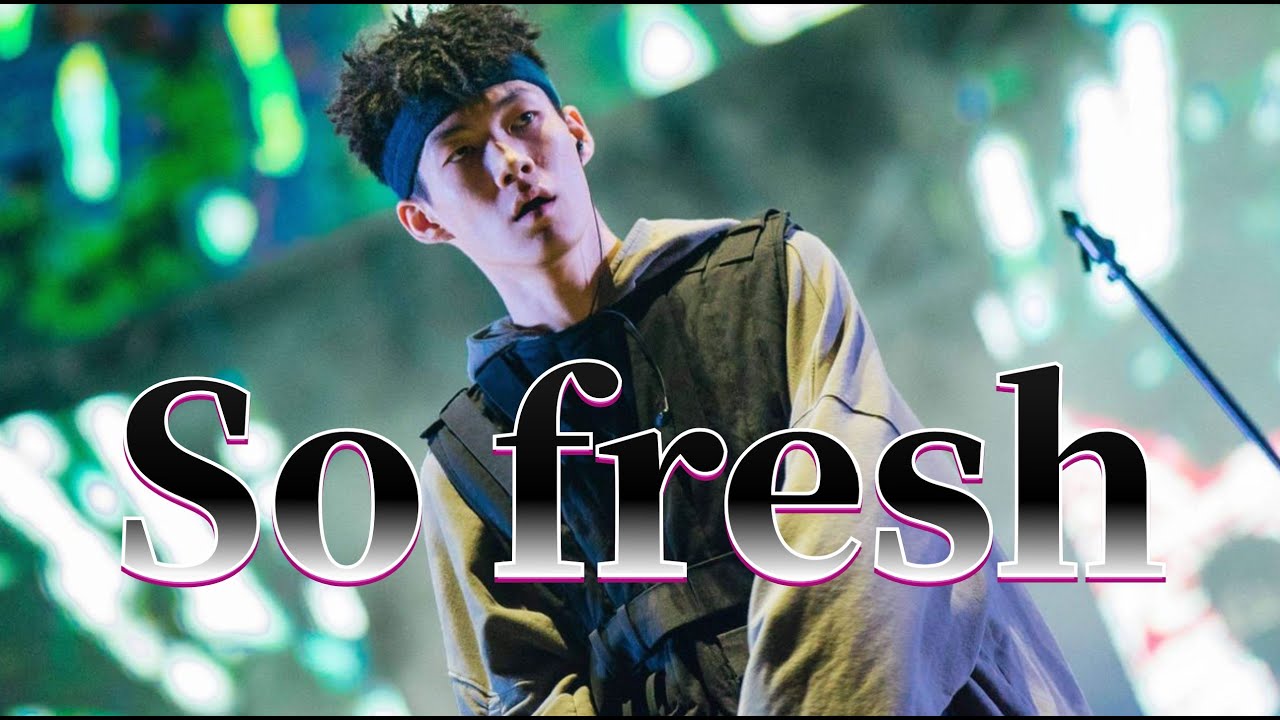 押韵轰炸机！李京泽贝贝《So Fresh》“我随便FREESTYLE的歌词他们发疯的记” - YouTube
