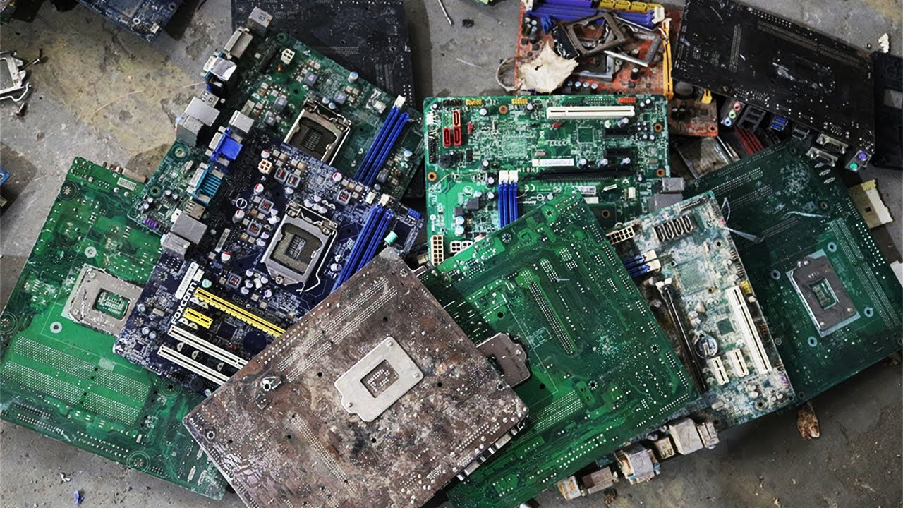 E waste dismantling recycling plant line PCB Motherboard Crushing ...