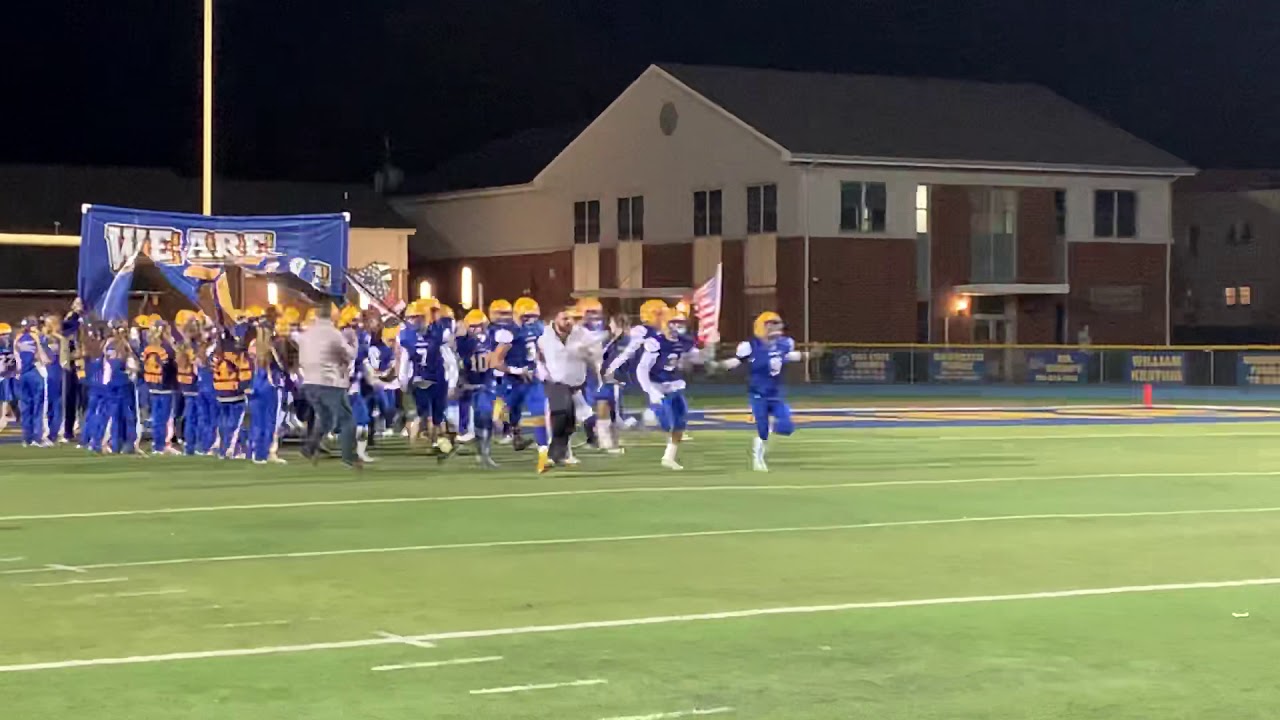 Lyndhurst Football 11.1.2019 Golden Bears take field - YouTube
