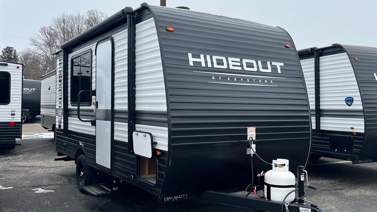 TRUE COUPLES CAMPER UNDER 3,000LBS! New 2025 Keystone Hideout Sport ...