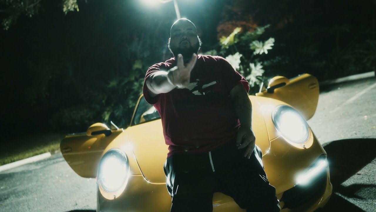 Flyboy Tarantino - FLY BOY FLY (Official Music Video) - YouTube