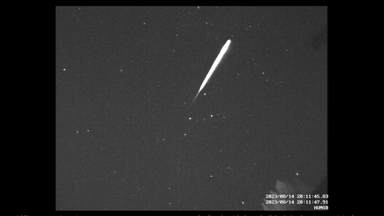 A Perseidák meteorok pályái a 2023-as gyakorisági maximumukkor - YouTube