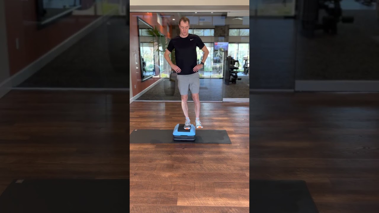 Eccentric lateral step down - Fit Family Physical Therapy - YouTube