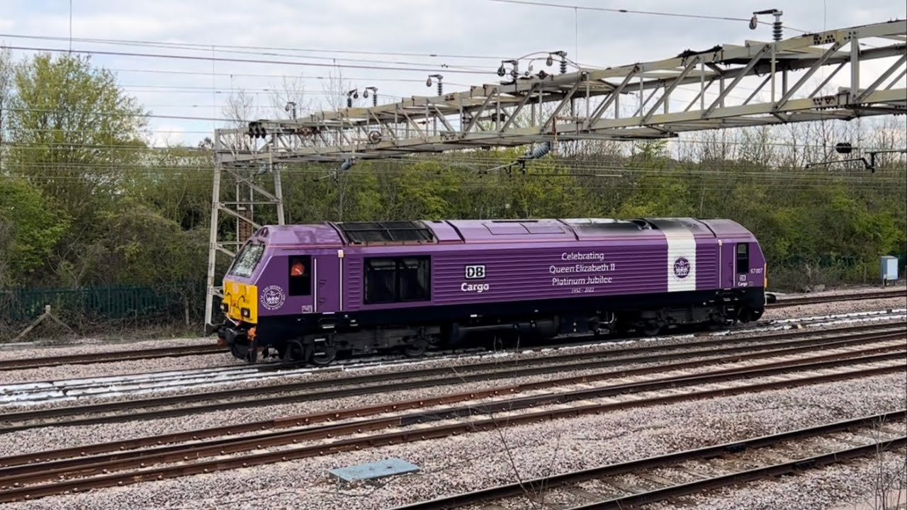 DB Cargo 67007 meanders over the points at Mason Road working 0Z34 ...