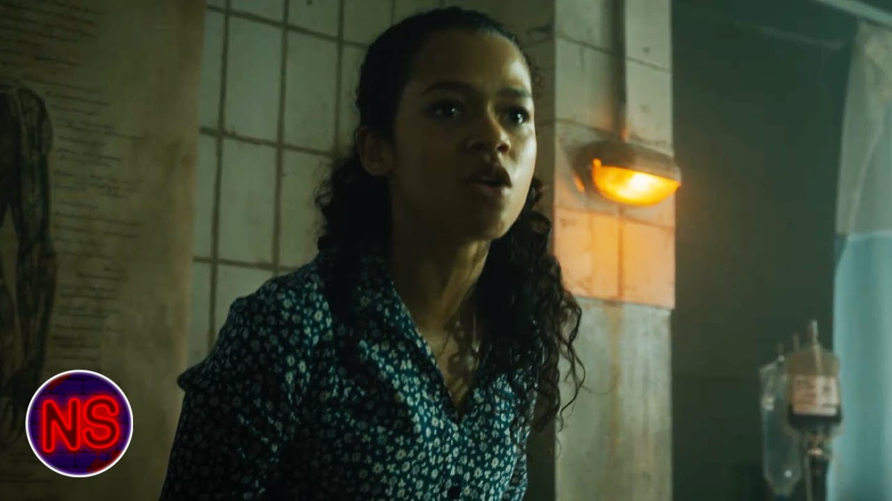 Room with Poisonous Gas | Escape Room (2019) | Now Scaring - YouTube