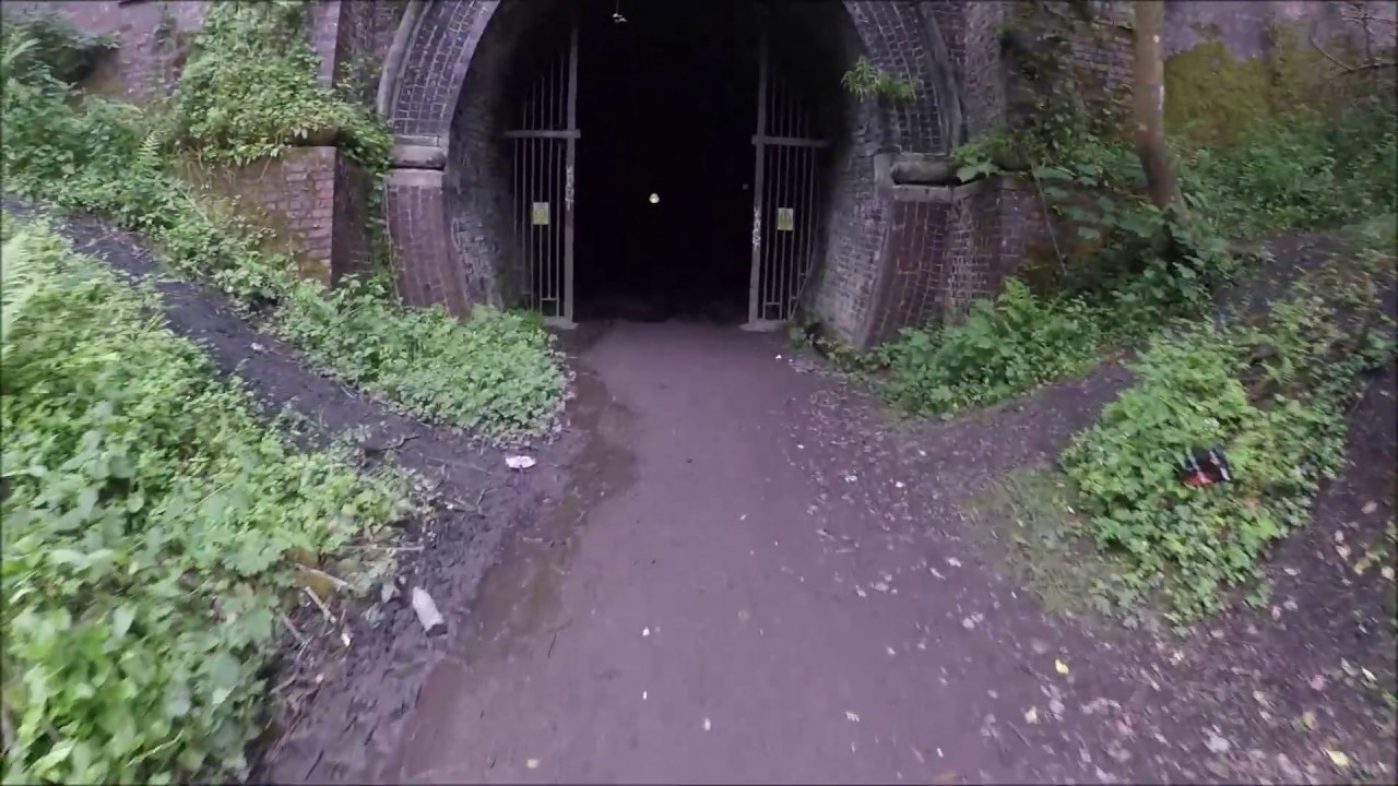 Oxendon Tunnel Bampton valley - YouTube