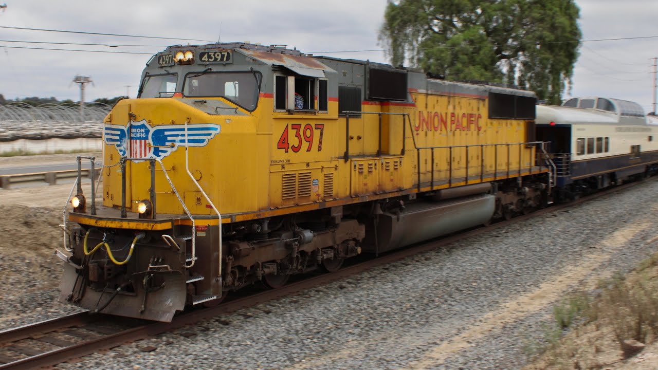 UP SD70Ms Lead a Charter Train on the Coast 9/27-9/28/25 - YouTube