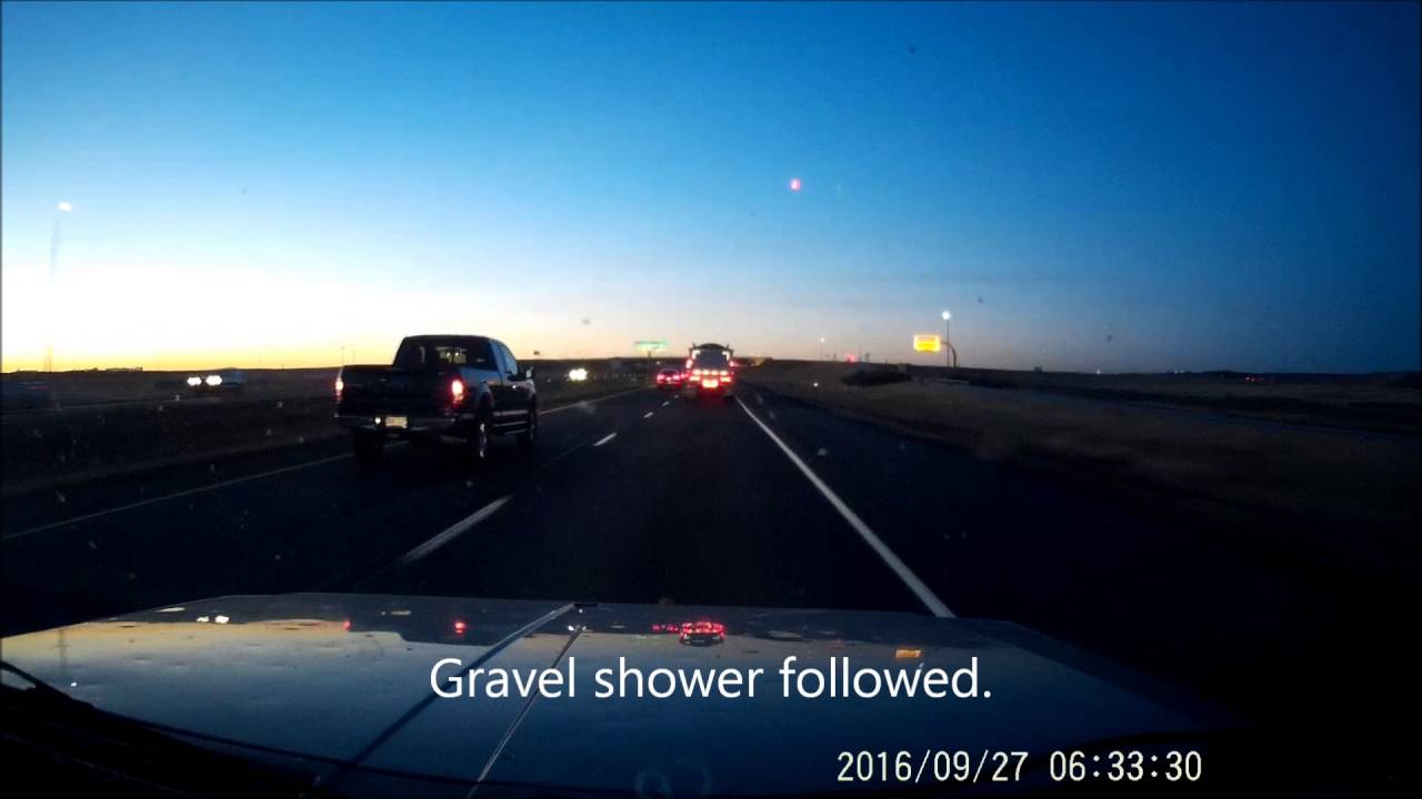 Semi passing on the exit ramp then the shoulder - YouTube