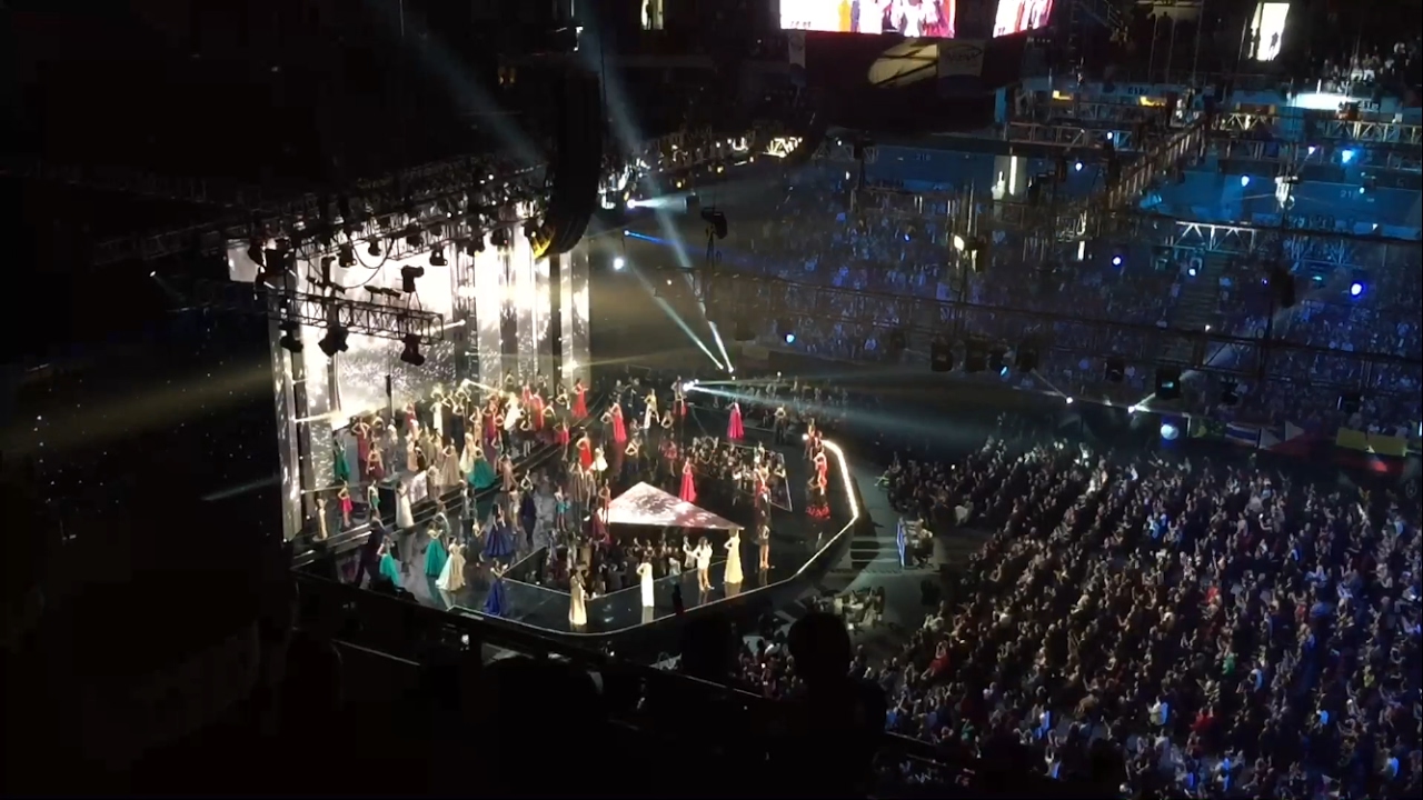 MISS UNIVERSE | Experiencing the Pageant Live in Manila - YouTube