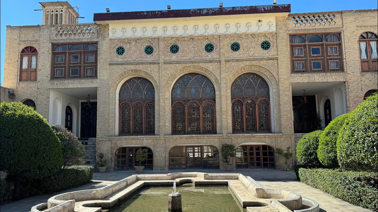 Journey into the Past : exploring Kazemi Mansion, Navab Bath and ...