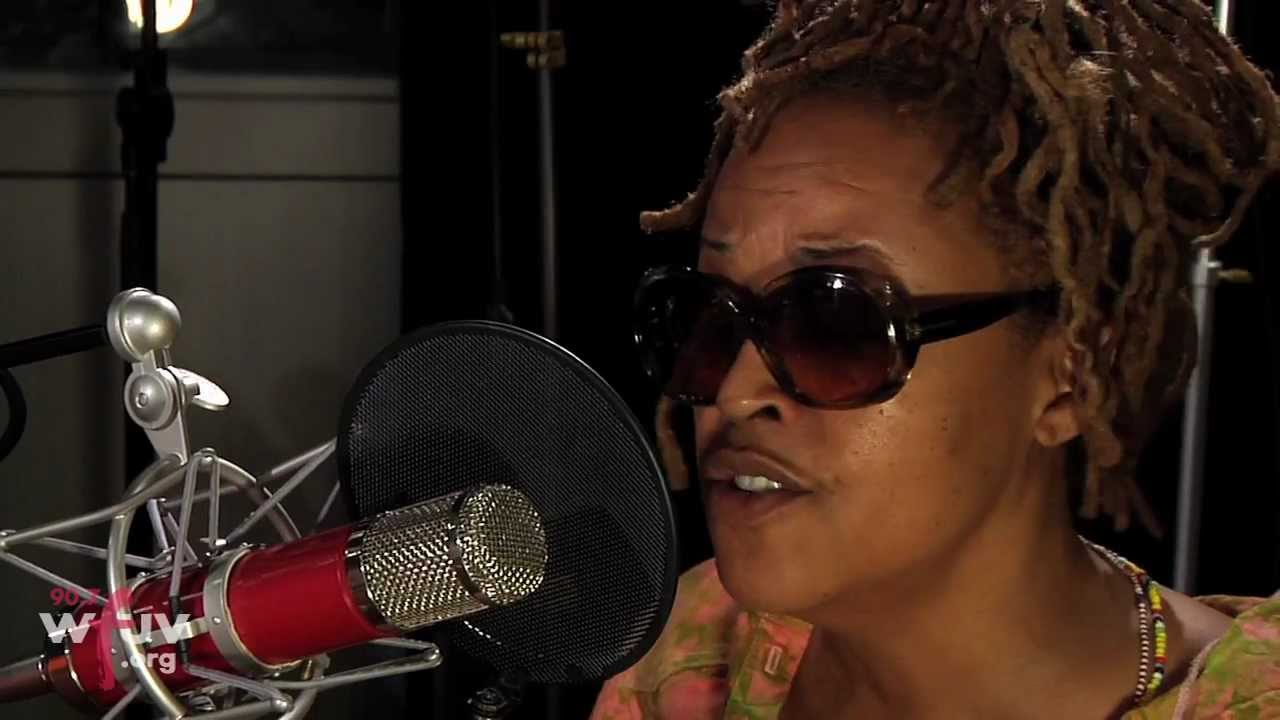Cassandra Wilson - "Another Country" (Live at WFUV) - YouTube