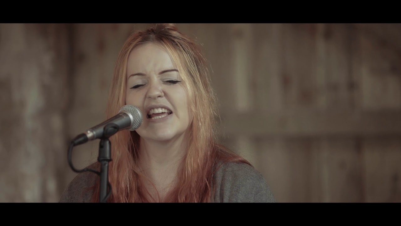 Northern House Duo Cover 'Son Of A Preacher Man' - YouTube