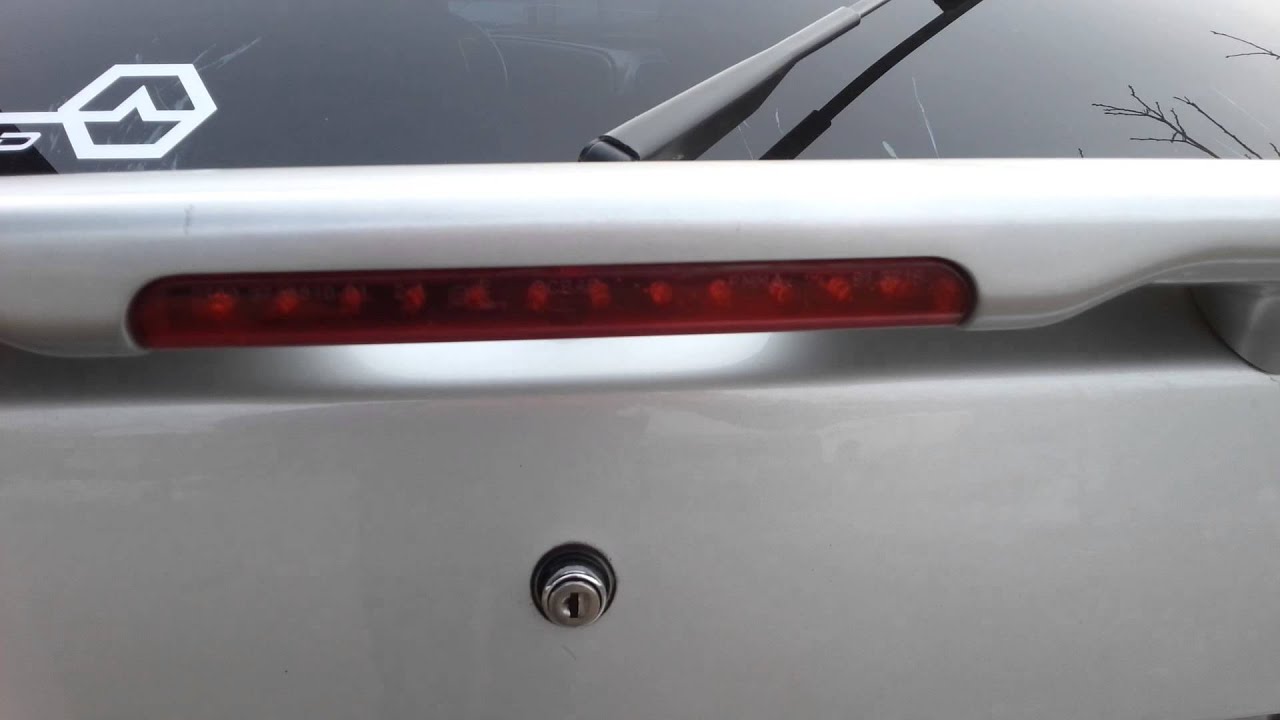 Саб Audiobahn AW150T - YouTube