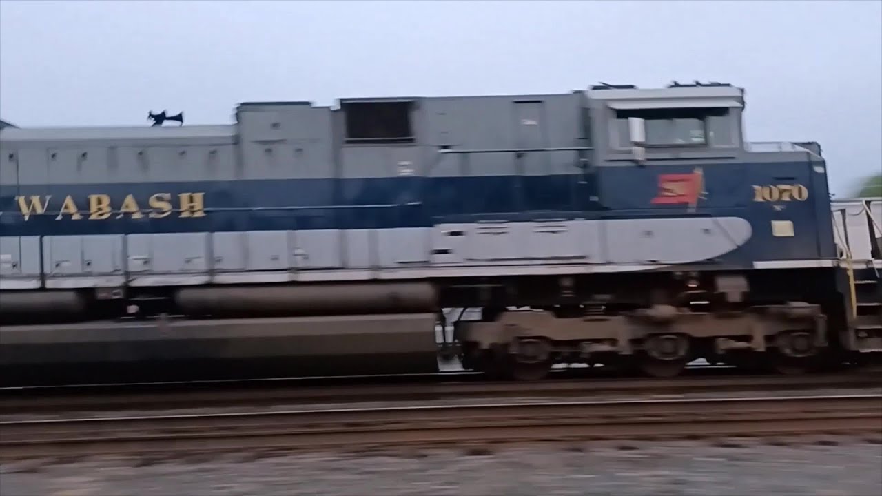 Rainy Haze! Heritage Classic WABASH #1070 - #24x / Norfolk Southern ...
