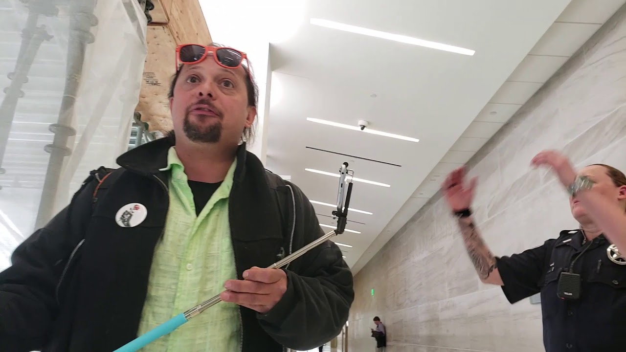 Eric Brandt denied public defender journalist REMOVED from courthouse ...