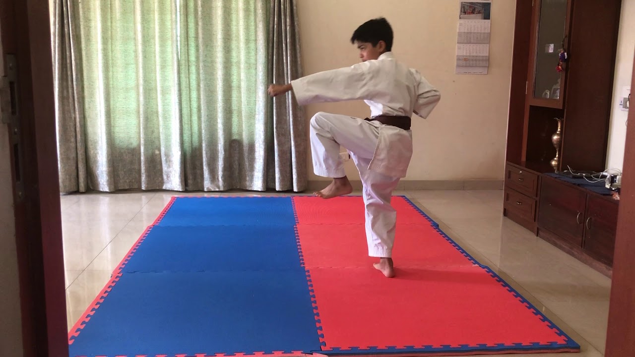 Anirudh Srinivas performing Kata Koskundai for SportsData Karate E ...
