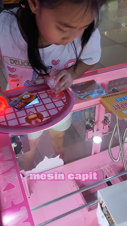 Pernah Dapat Boneka Candy Di Mesin Capit Ini Sekarang BOCIL Coba Main Lagi - YouTube