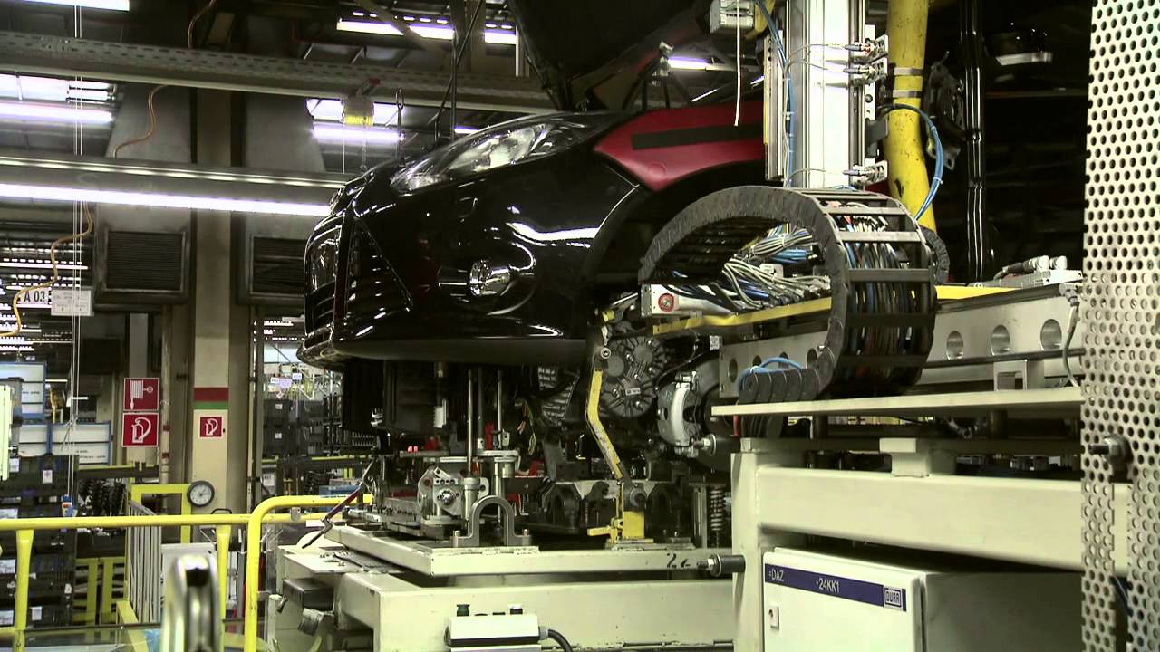 Ford Focus Production - YouTube