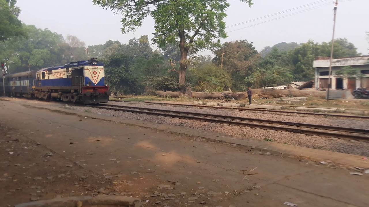 Train Dariyabad Railway station - YouTube