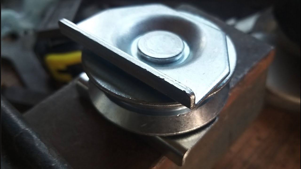 Instalación de riel y rueda para portón corredizo - YouTube