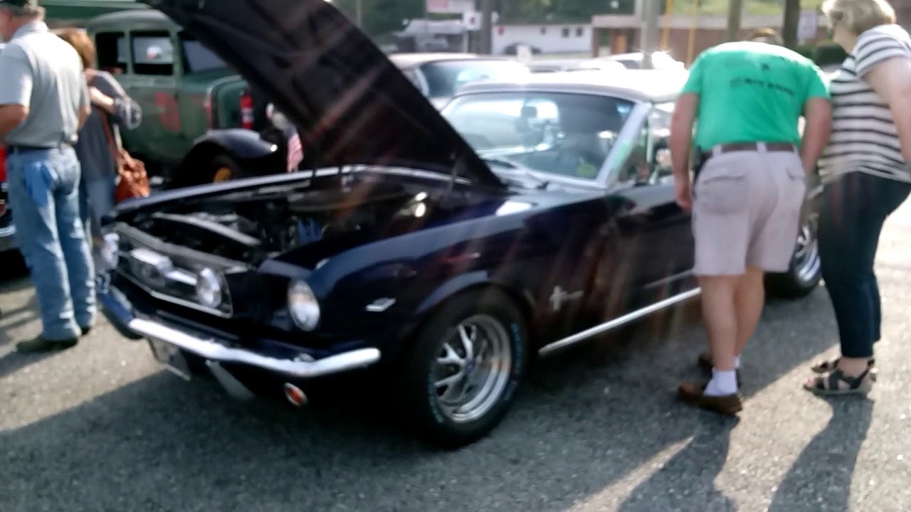 The Beacon & the pretty cars !#4 - YouTube