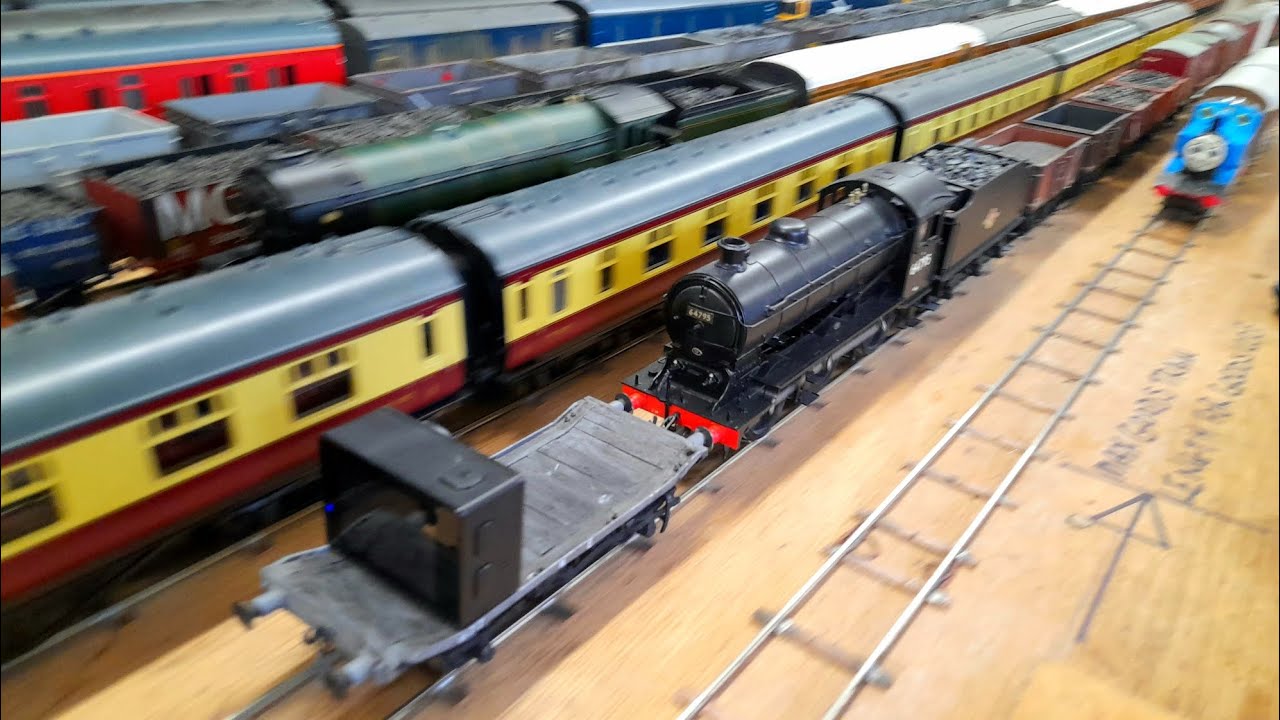 Drivers POV of a Model Railway - YouTube