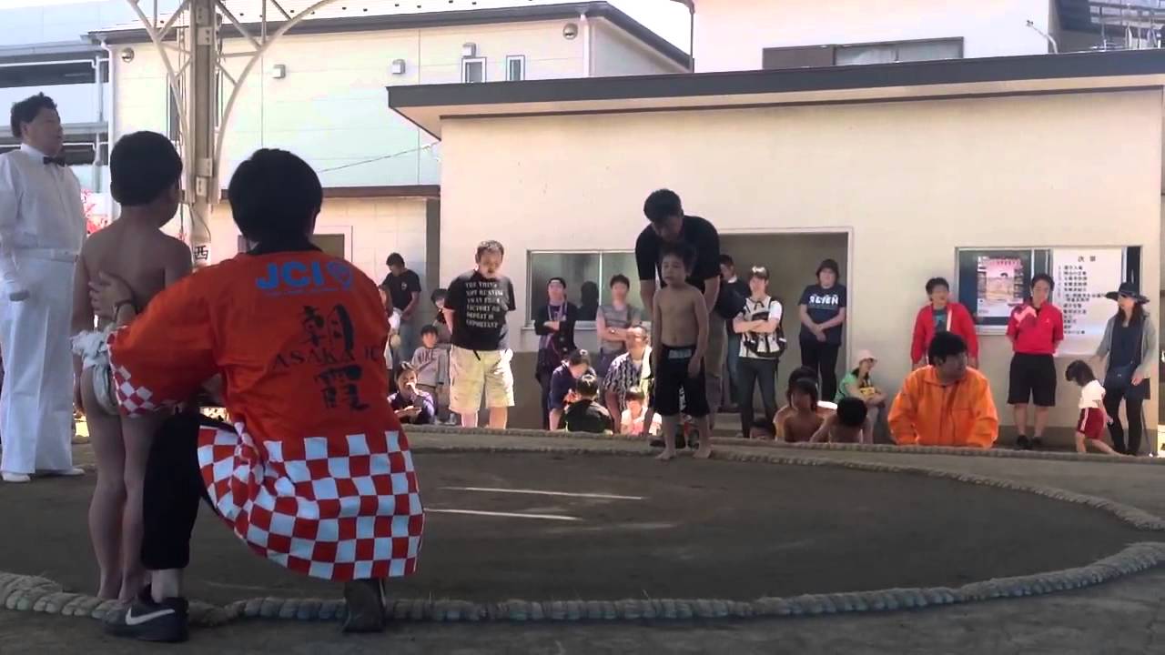 kids sumo in Japan - YouTube