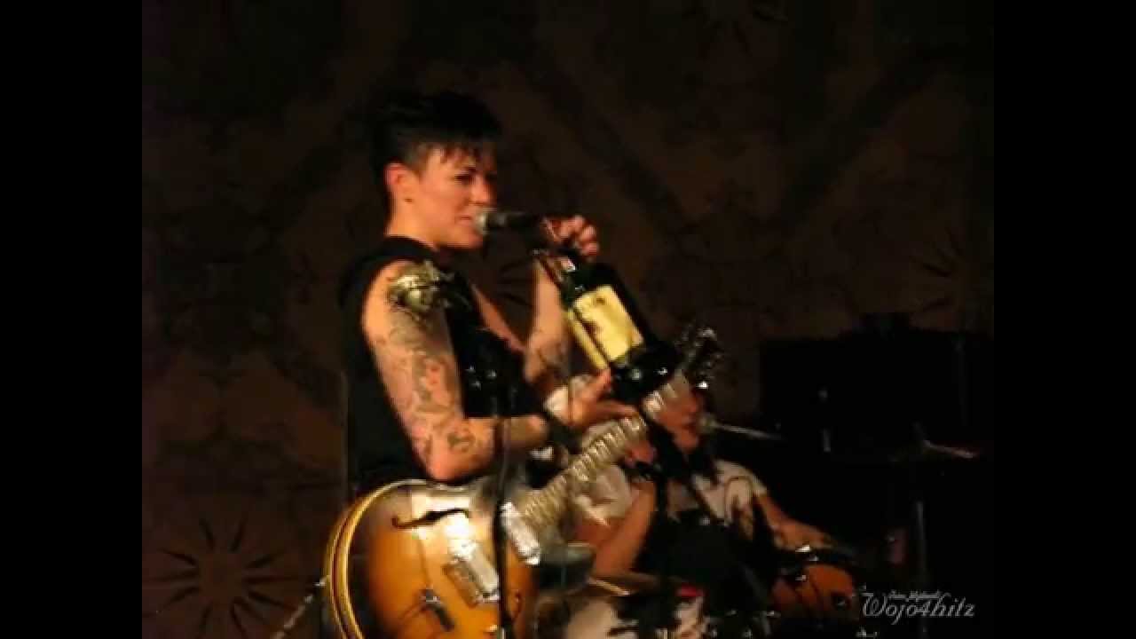 9/10 Hunter Valentine - Crying + New Song @ North Star Bar ...