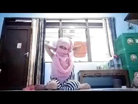 Cara pakai kerudung degan cadar