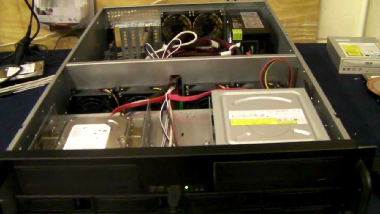 X-Case RM 416 - 16 Bay Hotswap - Ideal Home Server or NAS - YouTube