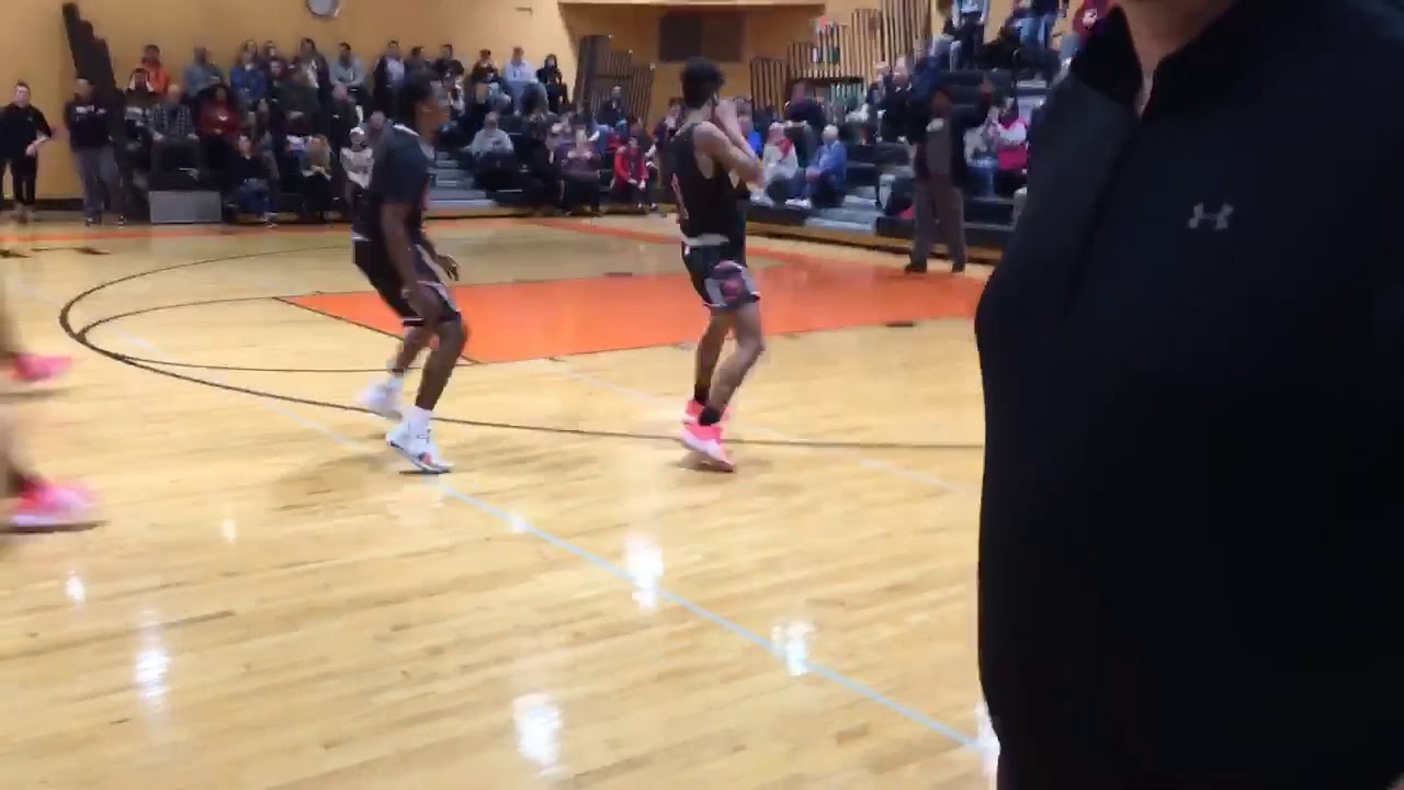 Dwaine Jones hits buzzer-beater for Neptune - YouTube