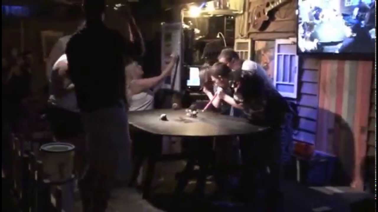 Port Douglas Cane Toad Racing - YouTube