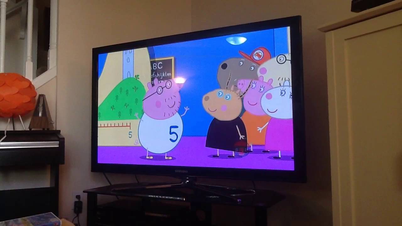 Peppa Pig Fun Run - YouTube