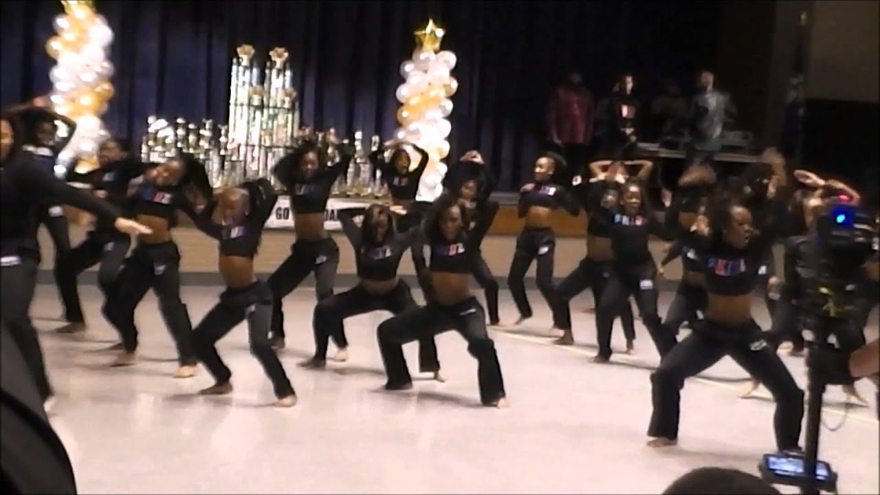 Go Hard or Go Home Dance Explosion: Q-Kidz Parade - YouTube