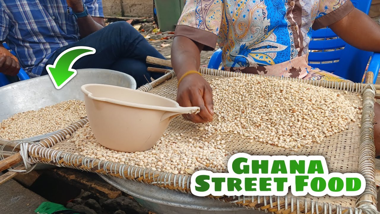 See How This Ghanaian Food Vendor sits long hours to pick out Beans 🫘 G ...