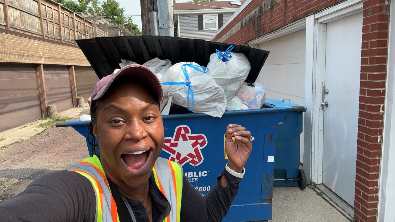 Dumpster Diving | IT’s UNBELIEVABLE what people THROW AWAY‼️🤑🫢😫 - YouTube