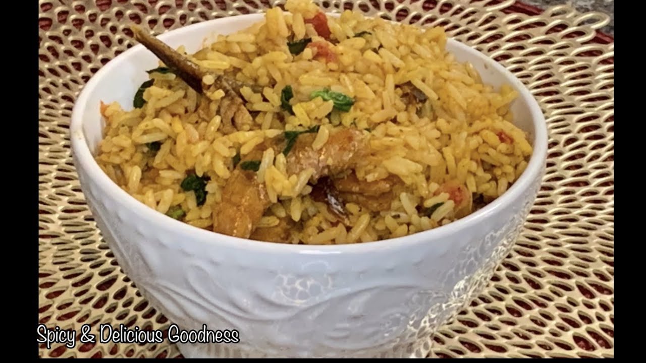 HOW TO COOK NATIVE JOLLOF RICE | SIMPLE & DELICIOUS PALM OIL RICE ...