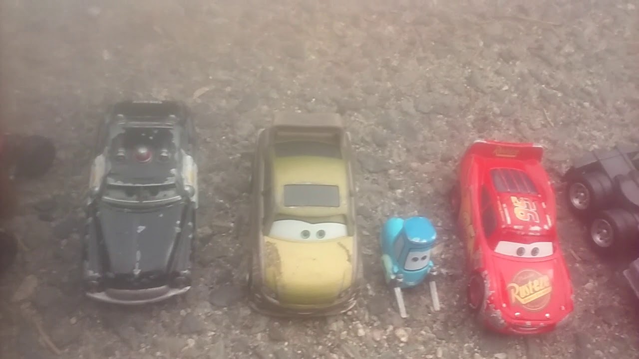 Cars 3 Episode 2 S1 Crazy townies - YouTube
