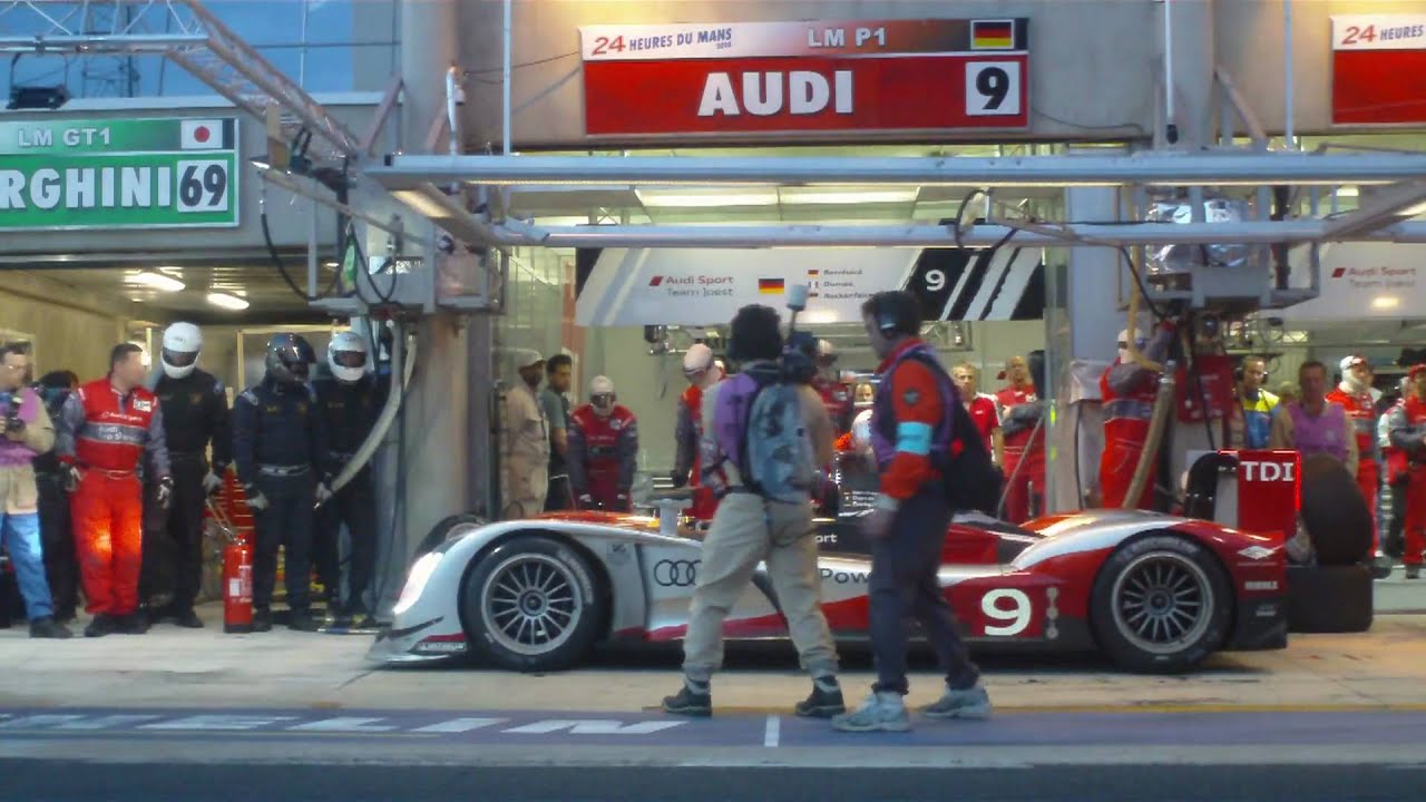 Audi R15 TDI #9 Pit Stop at 2010 24 Hours of Le Mans - YouTube
