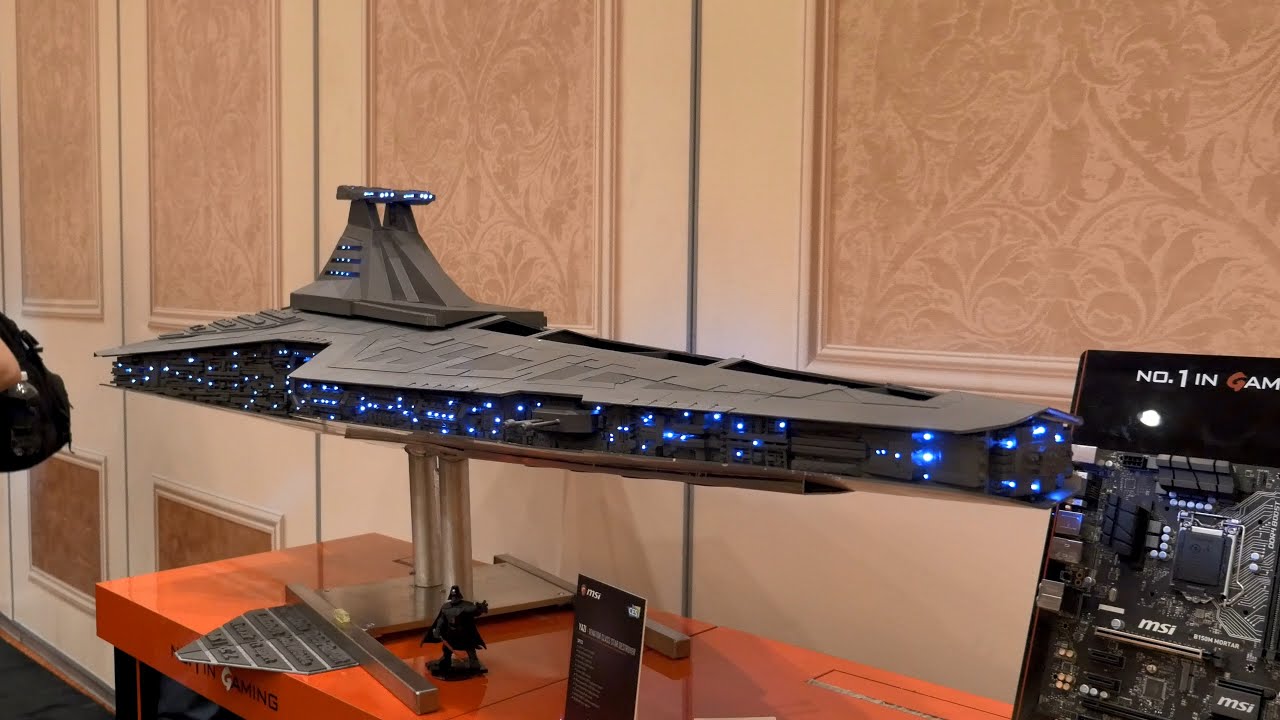 MSI Star Destroyer PC and More! | CES Day 1 Vlog Part 1 - YouTube