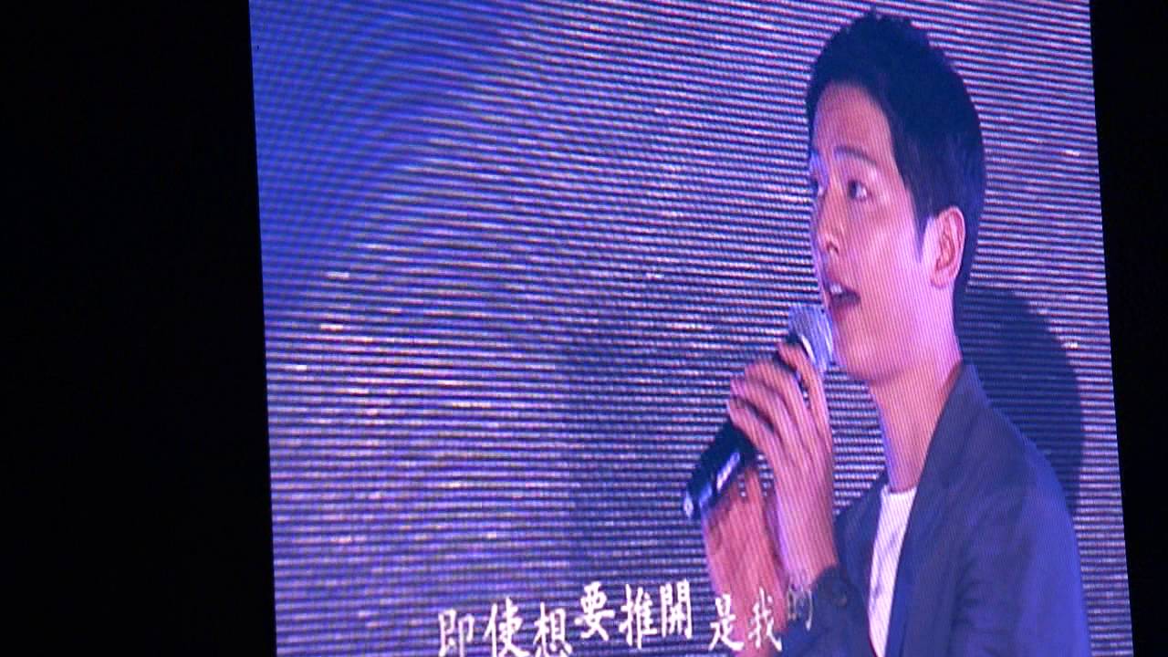 BIG BOSS Sings DOTS ost at FMHK 110616 - YouTube