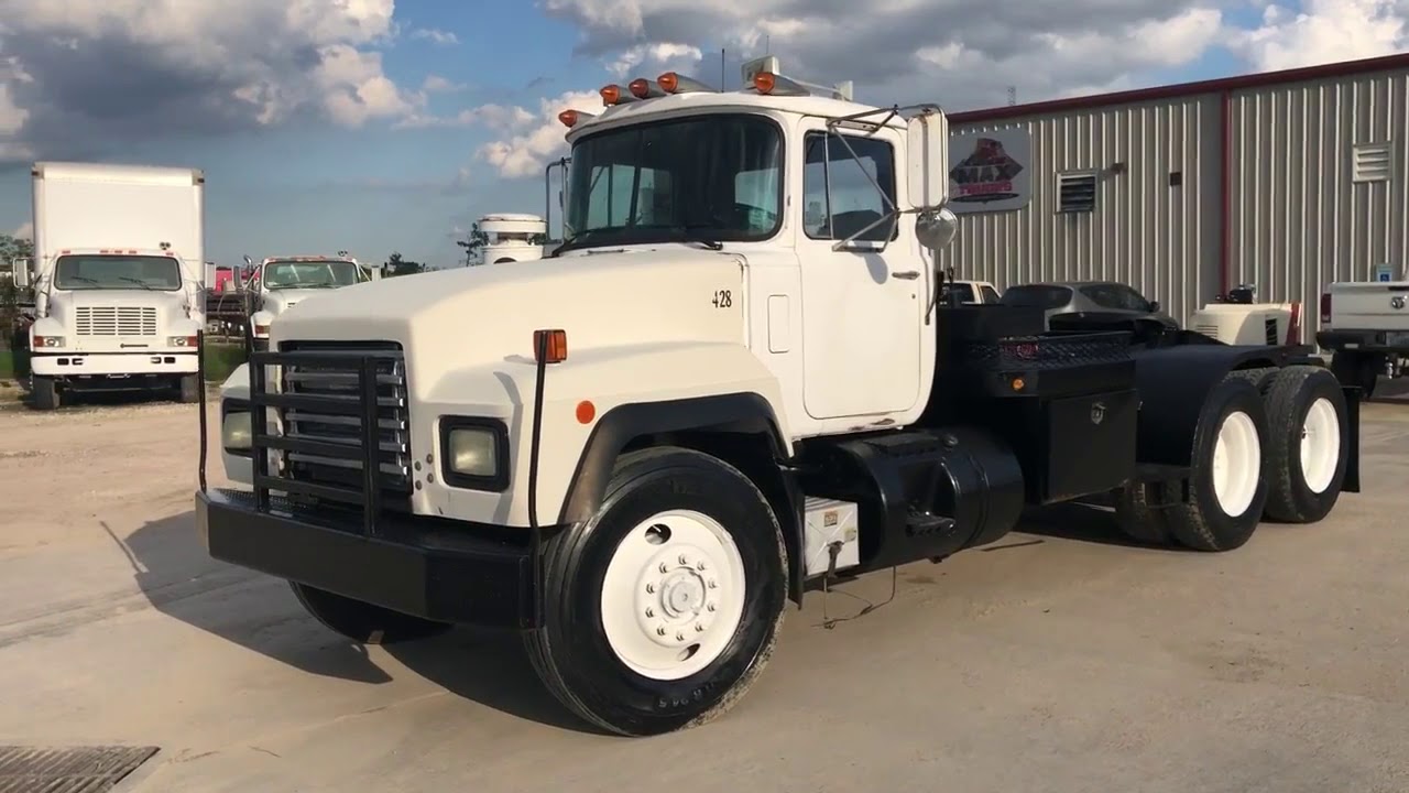 1999 MACK RD690S For Sale - YouTube