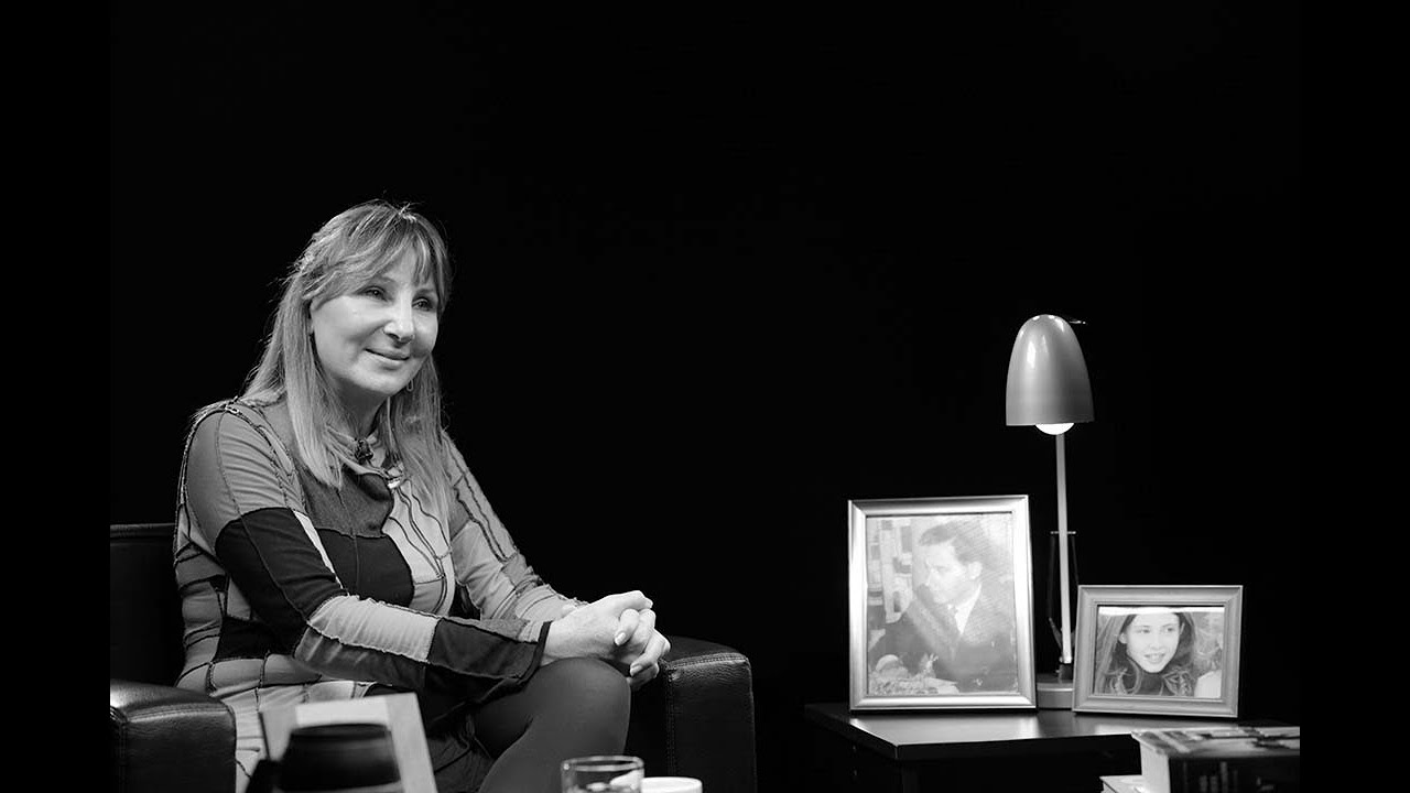 ETHOS CLAUDIA DANGOND GIBSON - YouTube