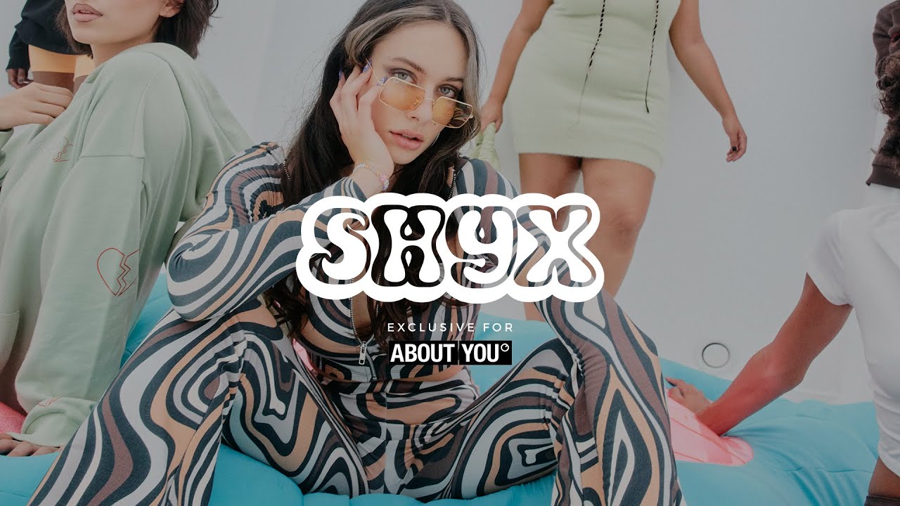 Shyx @ About You Fashion Week '21 - YouTube